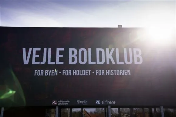 Hovedaktionær vil sagsøge mulig Vejle-køber for bagvaskelse - Avisen.dk