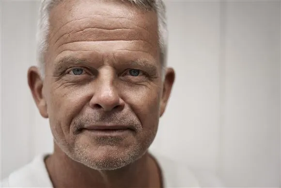 Robinson er tilbage: Av, min finger er væk - Avisen.dk