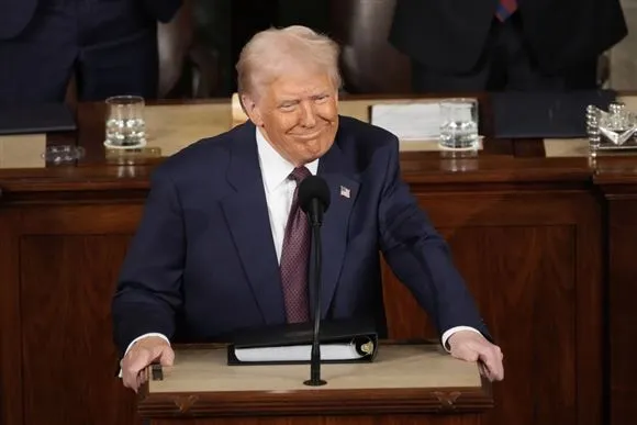 Trump: Zelenskyj er klar til at forhandle om fred - Avisen.dk