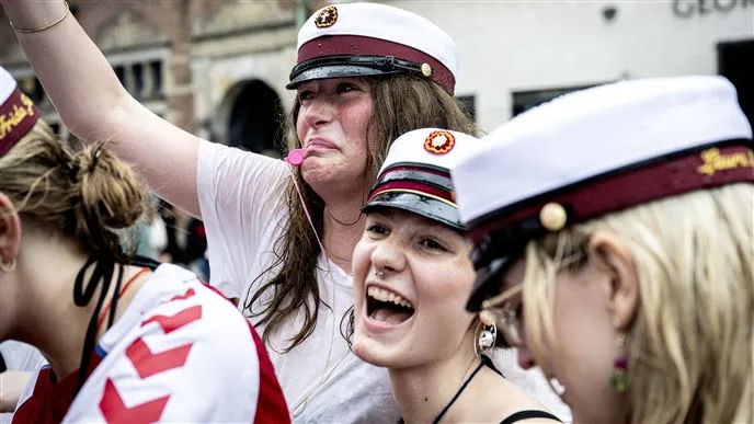 Skønne billeder: De kendtes søde studenter - Avisen.dk