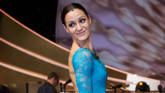 Kæresten friede til "Vild med dans-stjernen juleaften - Avisen.dk